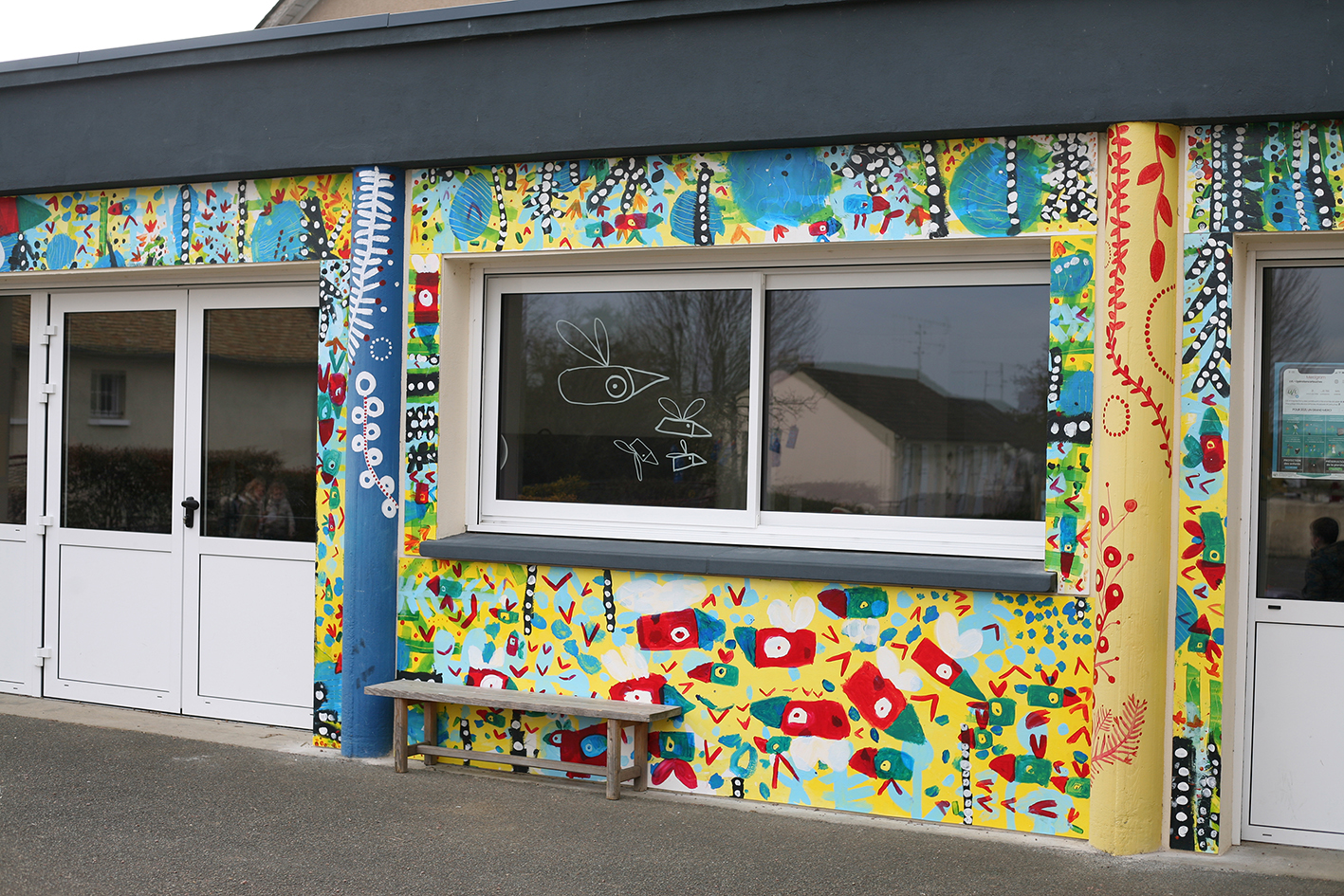 Lucie vandeveldeIntervention ATELIERS GRAPHiQUES : Fresque murale ...
